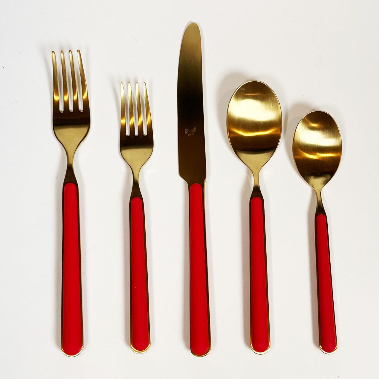 Fantasia Ice Gold Red Flatware Five Piece Placesetting by Mepra ...