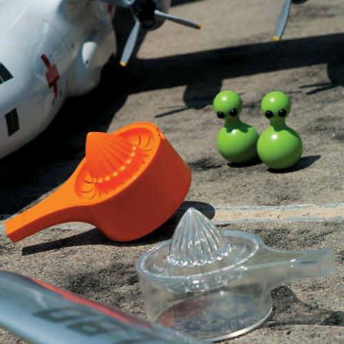 Citrus Squeezer by Eero Aarnio for Alessi - Amusespot - Unique products ...